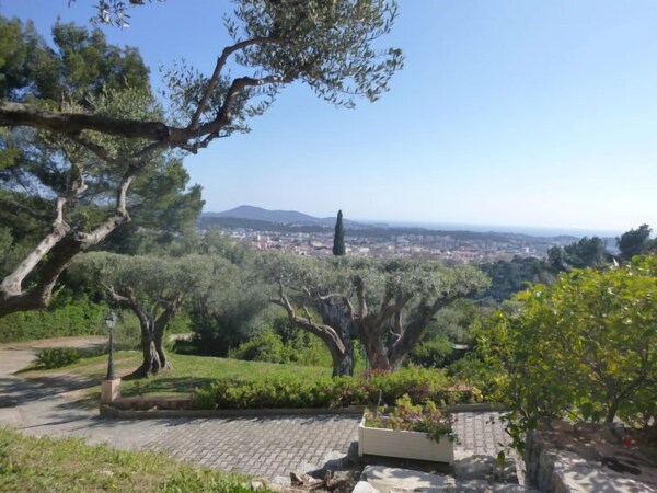 Les Oliviers By Interhome - Toulon