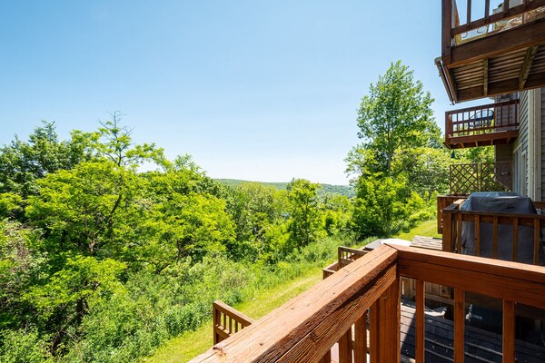 Villages Of Wisp 66 Bright Passage | Amazing View! - Oakland, MD