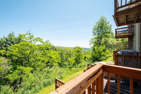 Villages Of Wisp 66 Bright Passage | Amazing View! - Oakland, MD