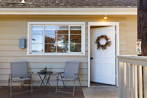 Volcan View Cottage- Julian, Ca. Luxury Tiny Cabin - California