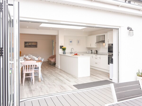 The Mead, Family Friendly, Country Holiday Cottage In Beer - Seaton