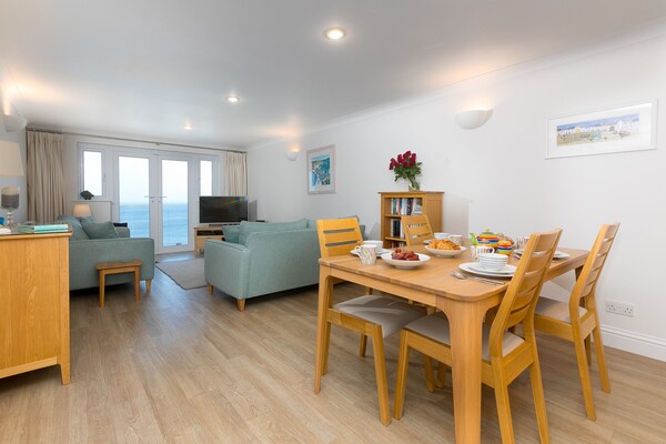 Wavetop, Family Friendly, Country Holiday Cottage In Carbis Bay - Gwithian