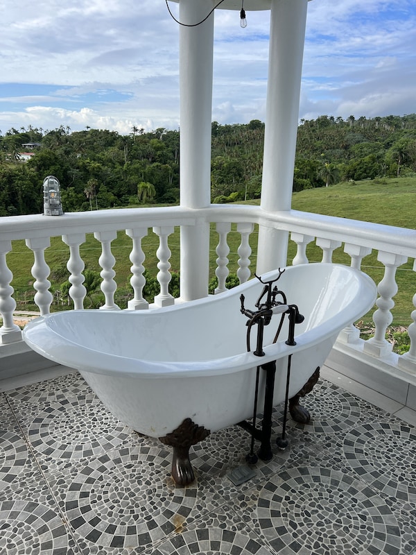 Penthouse Suite - Caribbean