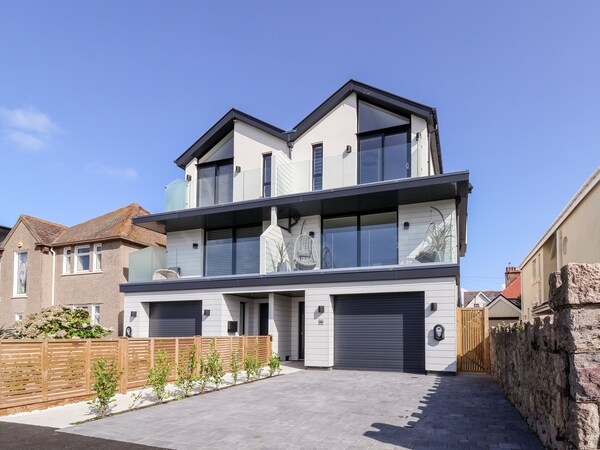 The Dunes, Pet Friendly, Luxury Holiday Cottage In Llandudno - 란디드노