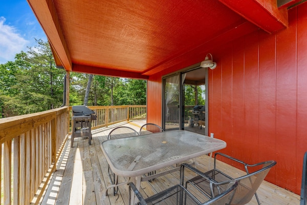 2br Duplex Cabin W/community Pool + Boat Dock - Coney Island, MO