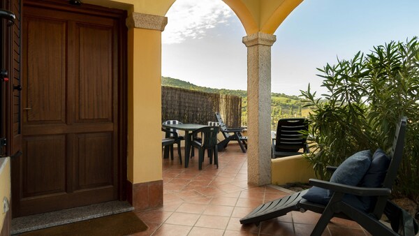 Casa Vacanze Solità - Zwei Schlafzimmer Wohnung, Schläft 4 - Budoni