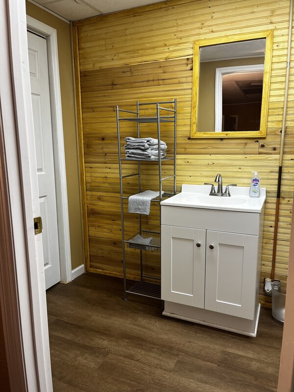 Hatfields Lodging Llc, In The Heart Of Hatfield Mccoy Trail System. - West Virginia