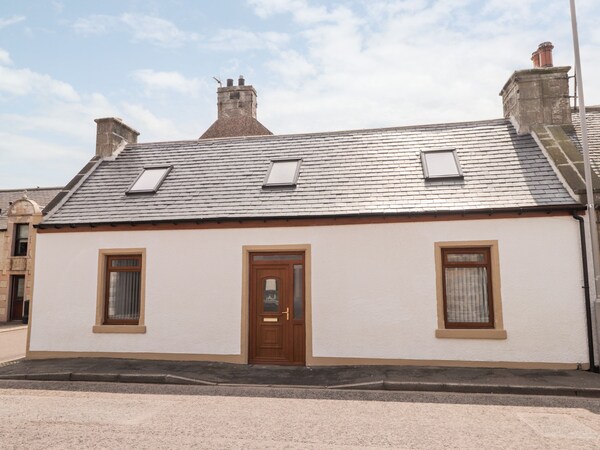 Corner Cottage, Pet Friendly, Country Holiday Cottage In Portgordon - Moray