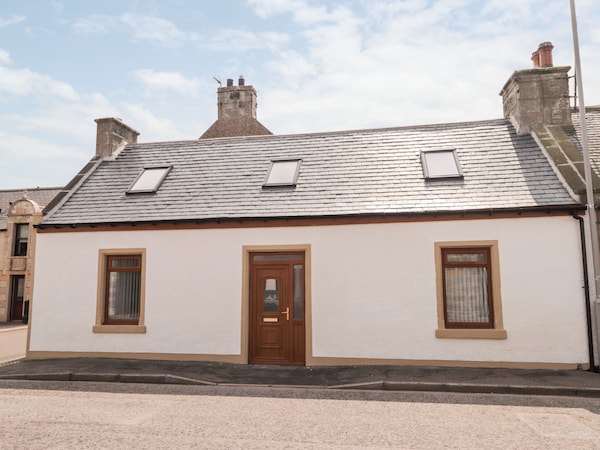 Corner Cottage, Pet Friendly, Country Holiday Cottage In Portgordon - Moray