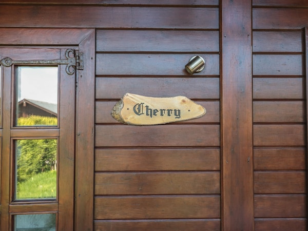 Cherry, Pet Friendly, With Hot Tub In Swanage - Swanage