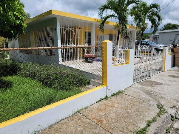 Juana Diaz Spacious Cozy Home - Trujillo Alto