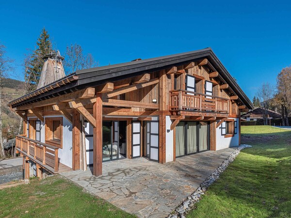 Luxury Chalet In Megève  Sleeps 12  Cinema Room, Sauna, Near Ski Lifts - Megève