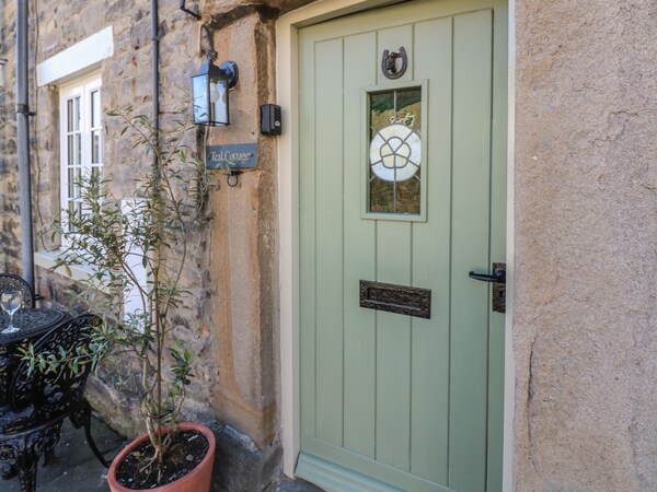 Teal Cottage, Pet Friendly In Middleham - Leyburn
