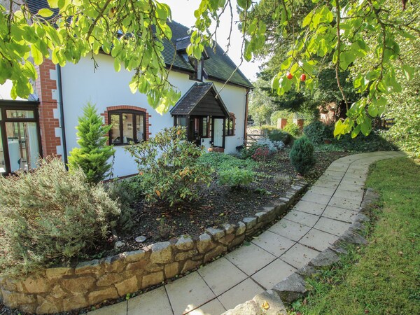 Rowan Cottage, Family Friendly, With A Garden In Gravels Bank - Welshpool