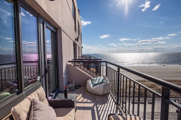 Luxury Oceanfront Penthouse Duplex With Balcony - Long Beach, NY