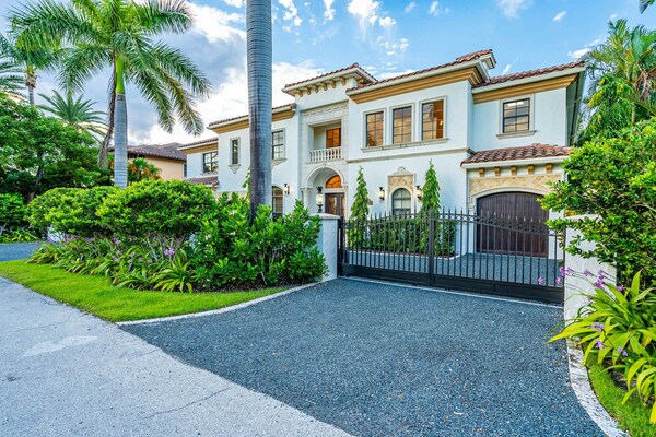 Prime Location Ultra-lux Ft Lauderdale Oasis Awaits - Pompano Beach, FL
