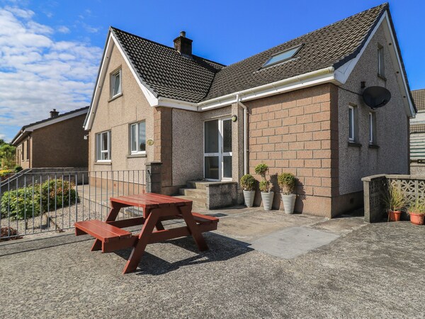 Dunard Villa, Family Friendly, Character Holiday Cottage In Stornoway - Stornoway