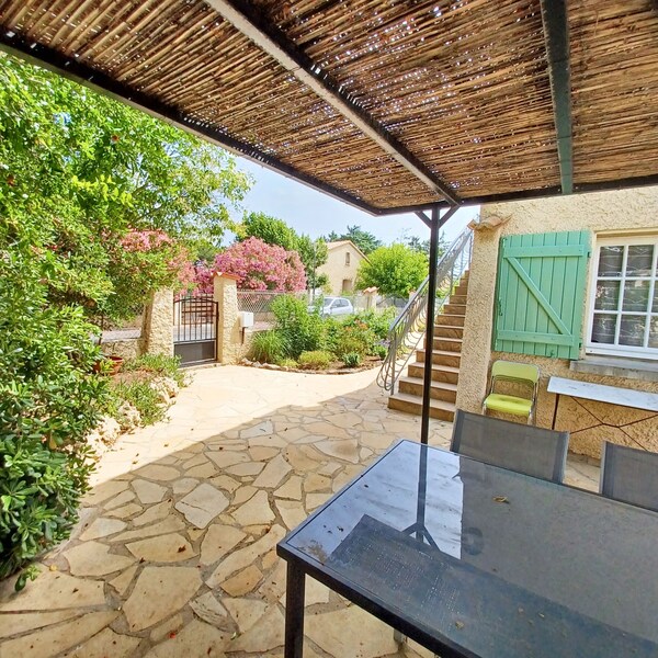 Homerez - Appartement Charmant à Vias, 50 M² + Jardin - Vias