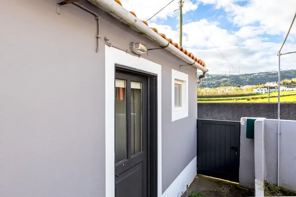 Homerez - Haus In Praia Do Almoxarife. - Faial