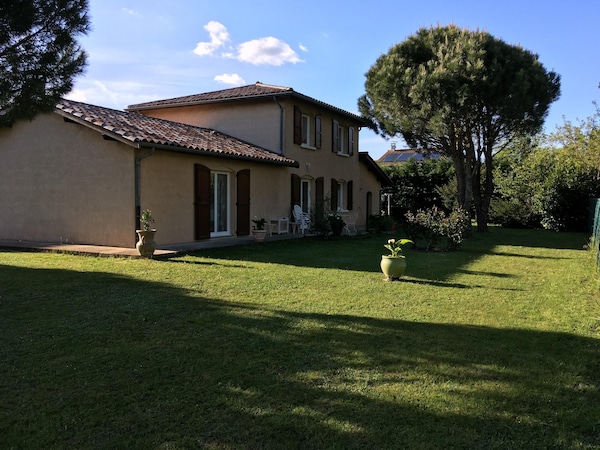 Homerez - Maison Chaleureuse à Saint-cyr-sur-le-rhône - Rhône