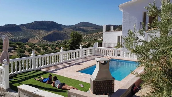 Homerez - Casa En Alcaudete Con Piscina - Alcaudete