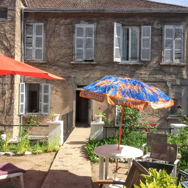 Homerez - Estudio En Néris-les-bains - Commentry