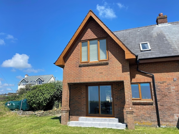 Northcott View, Romantic, Character Holiday Cottage In Poughill - Bude