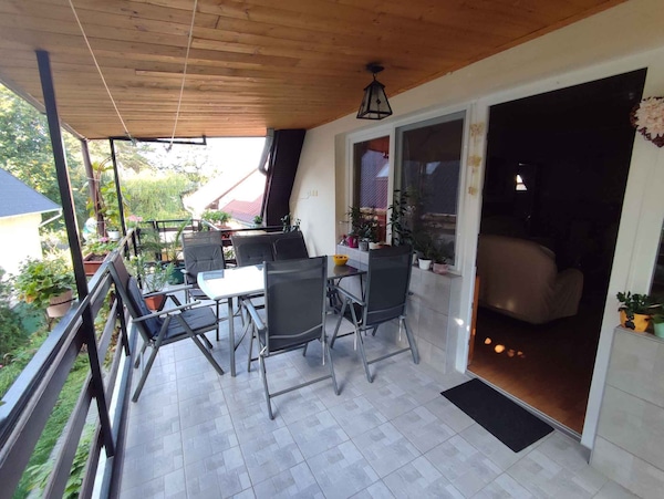 Apartamento Vacacional Cerca De La Playa Con Gran Terraza - Siófok