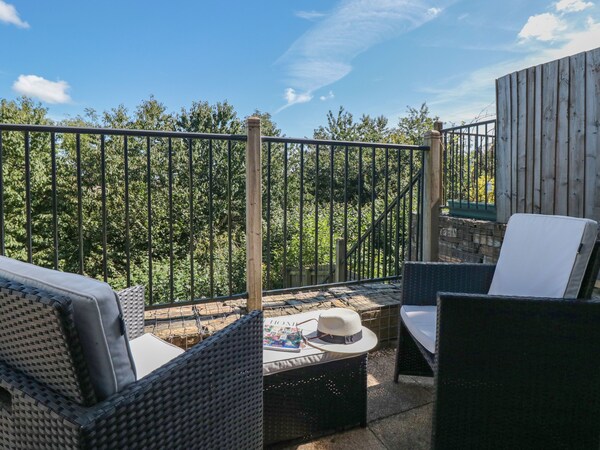 2 Orchard Drive, Pet Friendly, Luxury Holiday Cottage In Salcombe - Kingsbridge