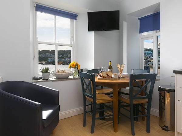 5 St Brigids, Pet Friendly, Character Holiday Cottage In St Ives - セント・アイヴス