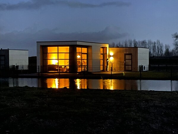 Top-modernes Chalet 'Aan Het Water' Mit Großem Garten An Der Ijssel - Doesburg
