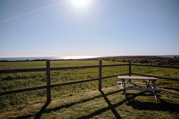 Faraway Cottage, Pet Friendly, With Open Fire In Porthgwarra - Porthcurno