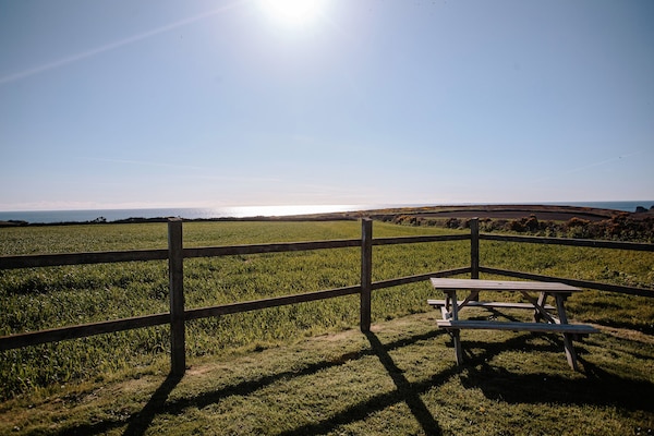 Faraway Cottage, Pet Friendly, With Open Fire In Porthgwarra - Porthcurno