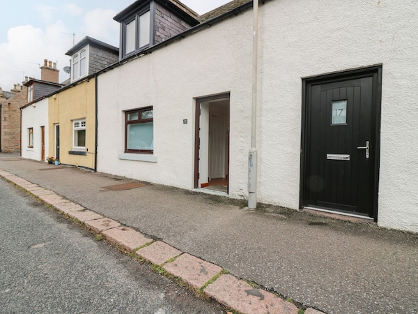 15 Main Street, Pet Friendly, Character Holiday Cottage In Cruden Bay - Aberdeenshire