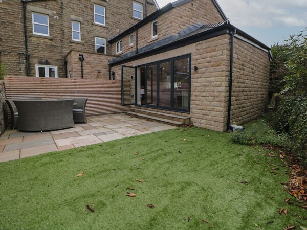 Netherdale House, Pet Friendly, With A Garden In Buxton - Longnor