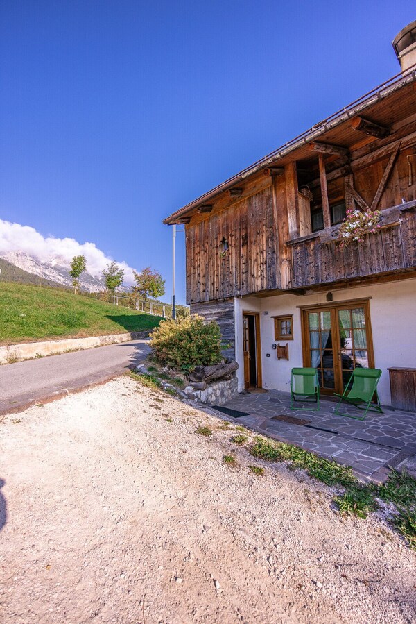 Casa Lacedel 2 On Ski Slopes - Cortina d'Ampezzo