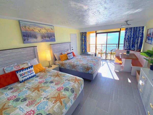 Ocean At Your Feet ! Breathtaking Views ! Amazing Oceanfront Condo. - Myrtle Beach, SC