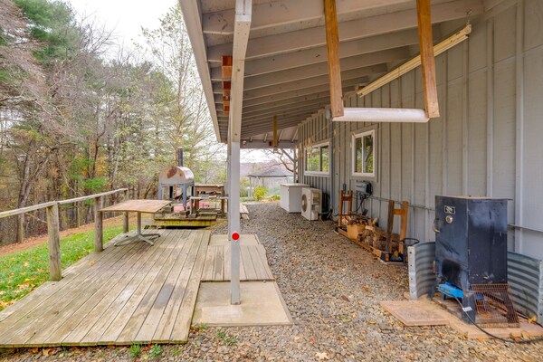 Pet-friendly Pilot Studio W/ Vineyard Views! - Floyd, VA