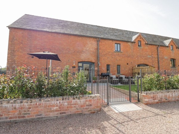 Plough Share, Pet Friendly, Character Holiday Cottage In Huntley - Forest of Dean
