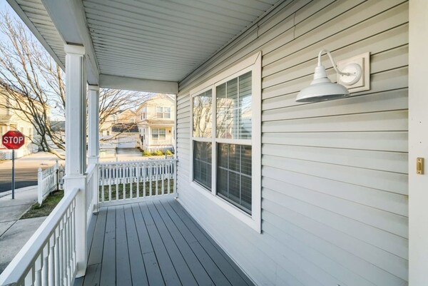 Imani Playce: Perfect Location W/ Boho Vibes! - Brigantine, NJ