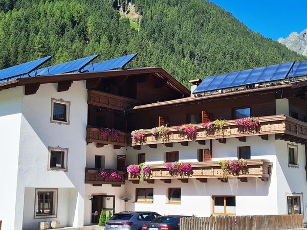Zimmer C - Hotel Pension Haid - Feichten im Kaunertal