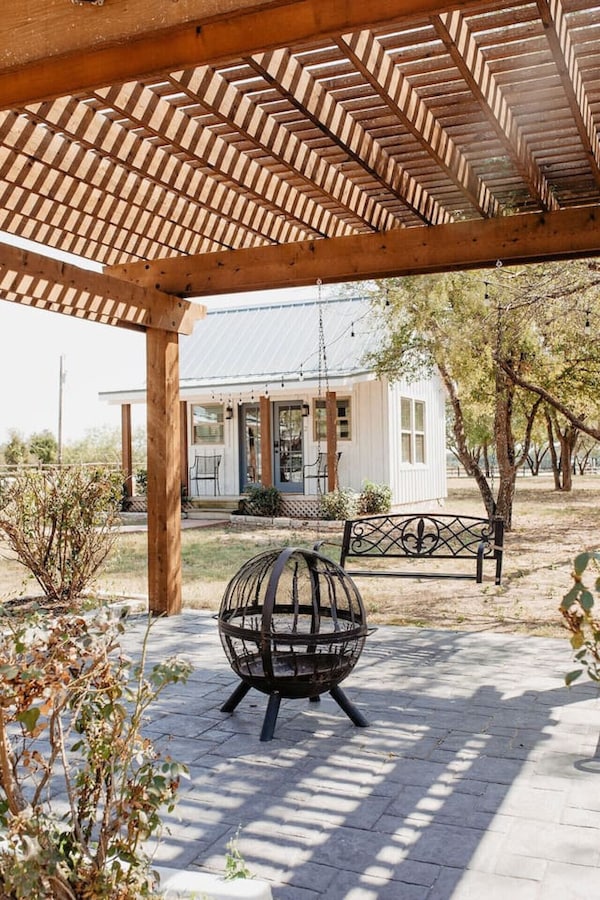 Deerfield Countryside Cabin #4 - Waco, TX