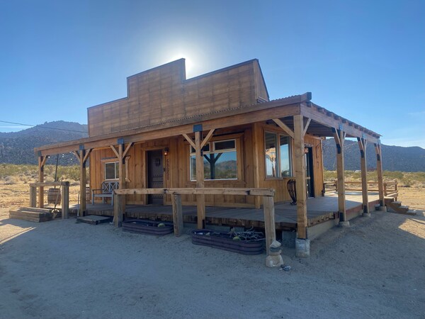 Easton Flats- 2.5 Acres Of Private Country Paradise! - Twentynine Palms, CA