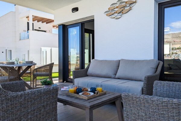 Panoramic Pool & Mountains House - Villajoyosa
