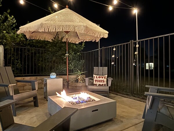 Summer Vibes  | Pool, Misters, Sleeps 10  | Pets - Indio, CA