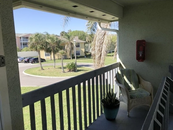 Beach Condo, Wifi, Central Ac, W+d, Pool, Near Amphitheatre - St Augustine Beach, St. Augustine