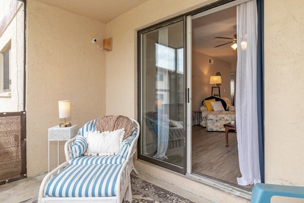 Beautiful 2 Bedroom 2 Bathroom Condo With Private Patio - Augusta, GA