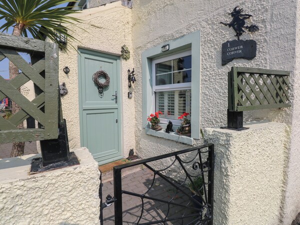 Cobwebs Corner, Pet Friendly, Character Holiday Cottage In Porthcawl - Porthcawl