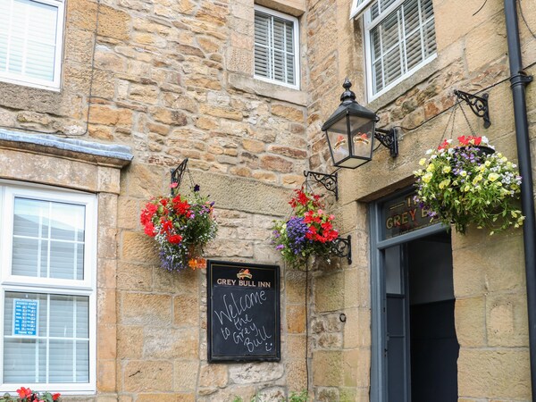 The Grey Bull Apartment, Pet Friendly, With Open Fire In Wark - Chipchase Castle
