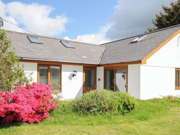 Lambley View, Pet Friendly, Country Holiday Cottage In Bude - Widemouth Bay